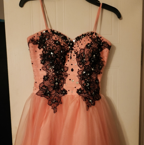 Camille La Vie | Dresses | Above The Knee Camille Pink And Black Dress ...